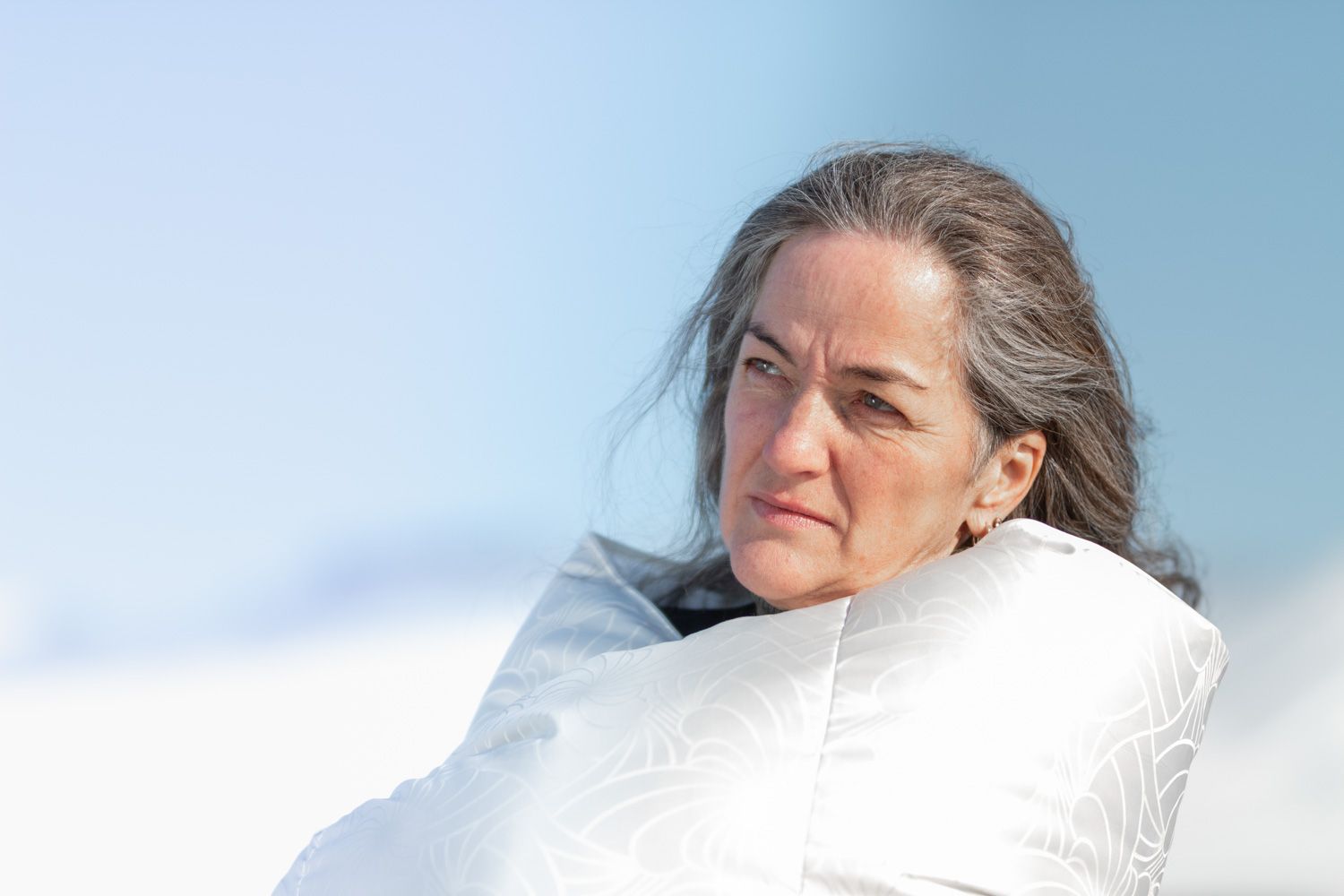 Goose Down vs. Eiderdown - Which Is Best for Comforters? | Icelandic Down
